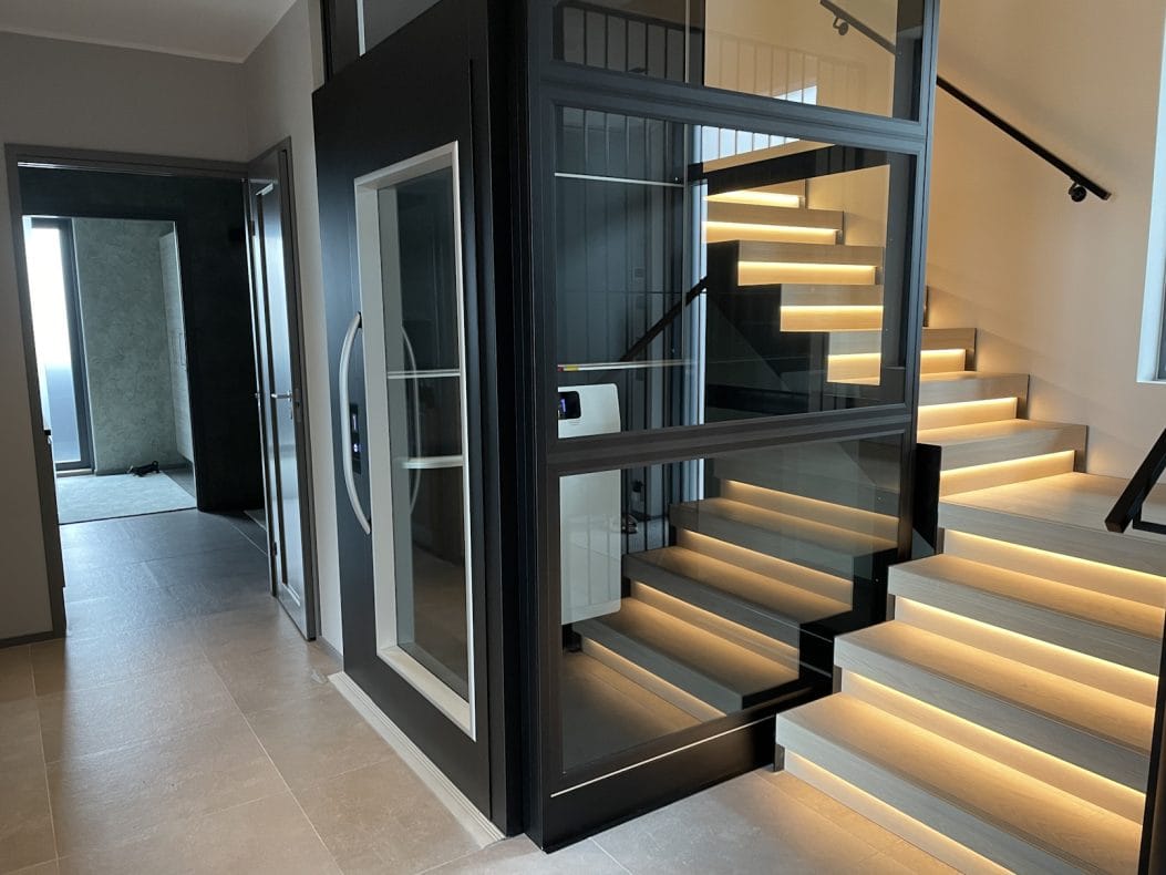 home elevator for seniors | Cibes Air Metal | Wheelchair friendly